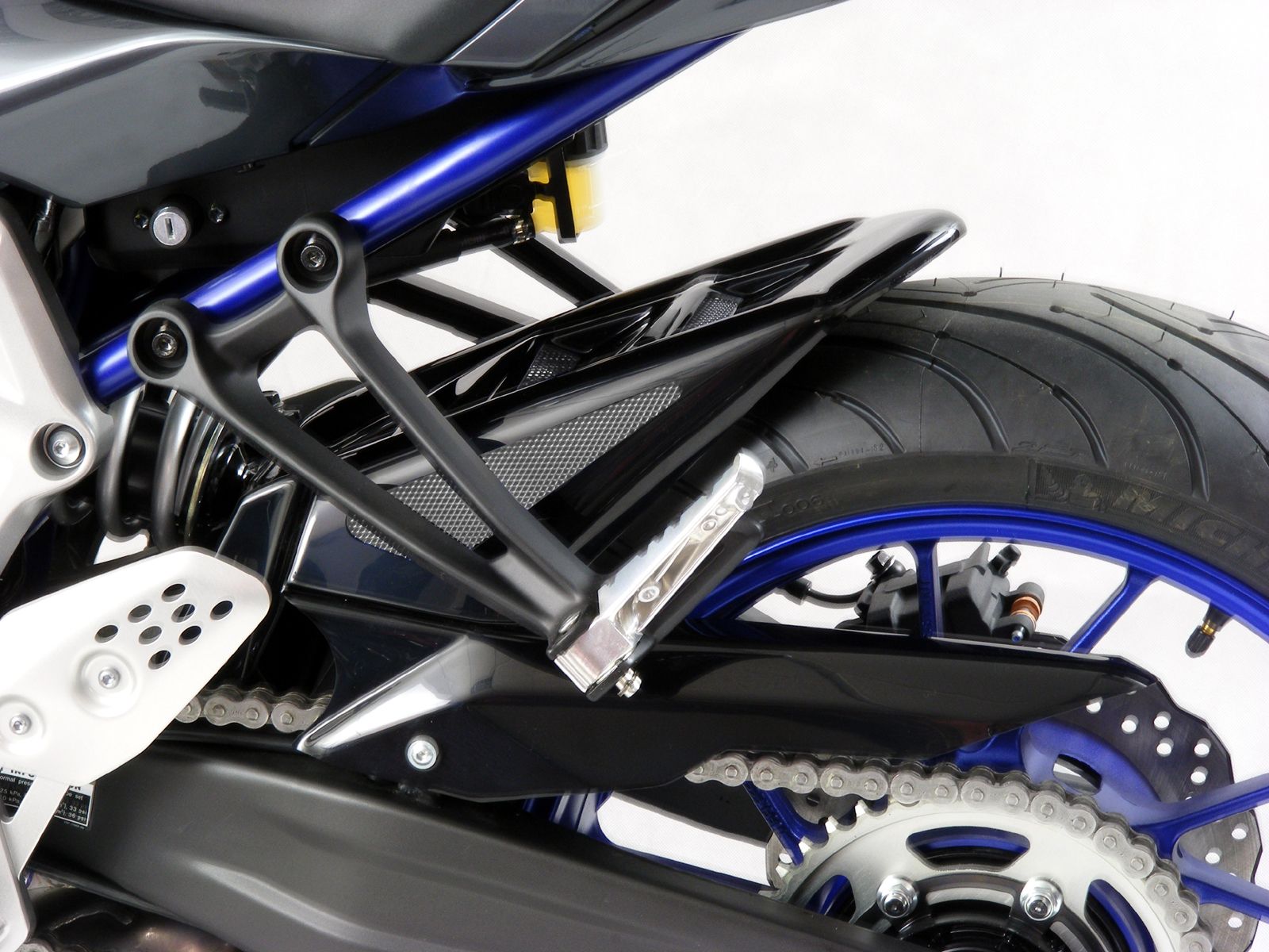 Yamaha YZF-R7 2021-2024 Matt Black & Silver Mesh Rear Hugger by Powerb ...