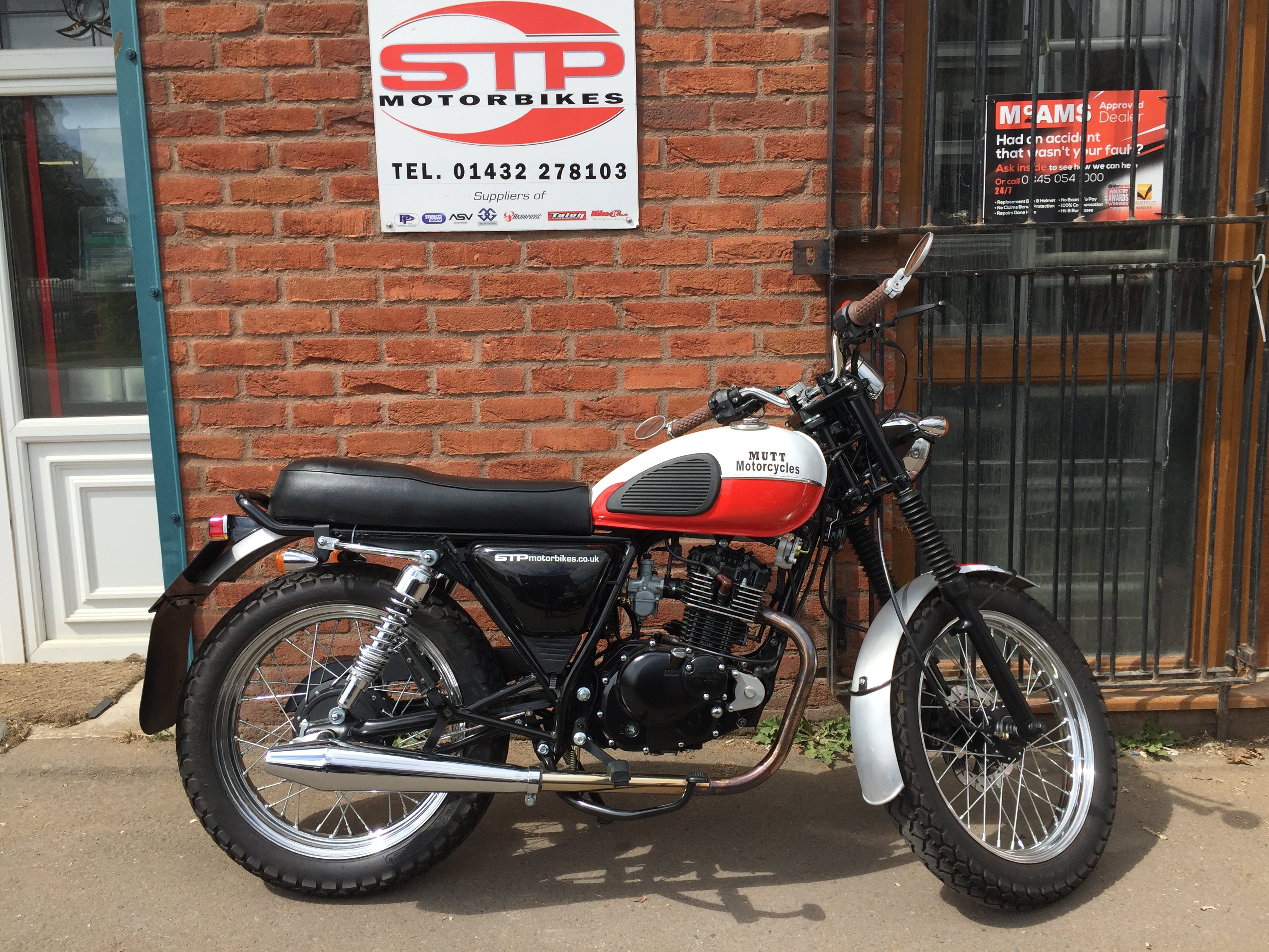 2016 Mutt Desert Racer 125 cc Red White | STP Racing Products
